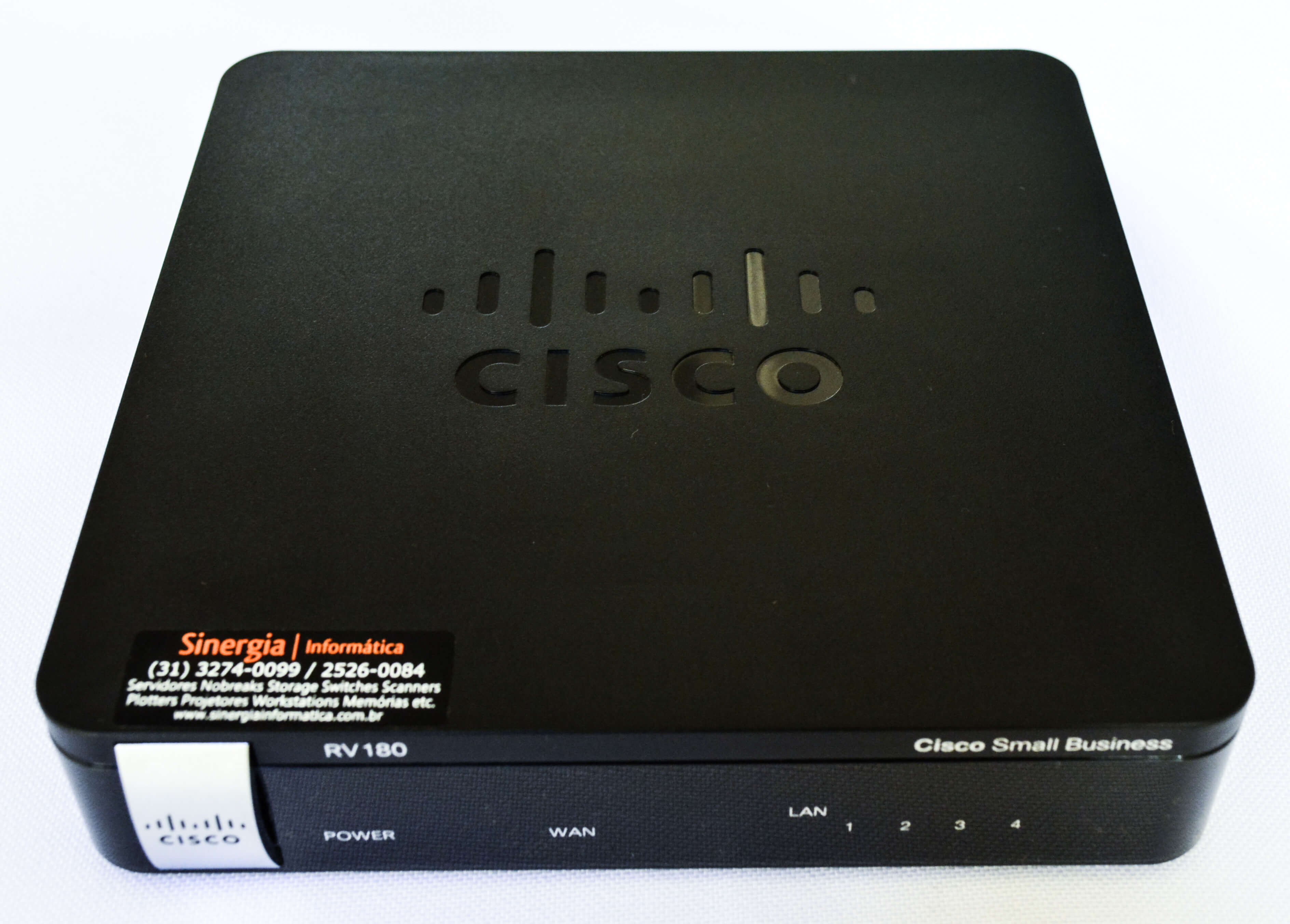 Roteador VPN Cisco RV180-K9-NA - 4 portas RJ45 10/100/1000Mbps / 1 ...