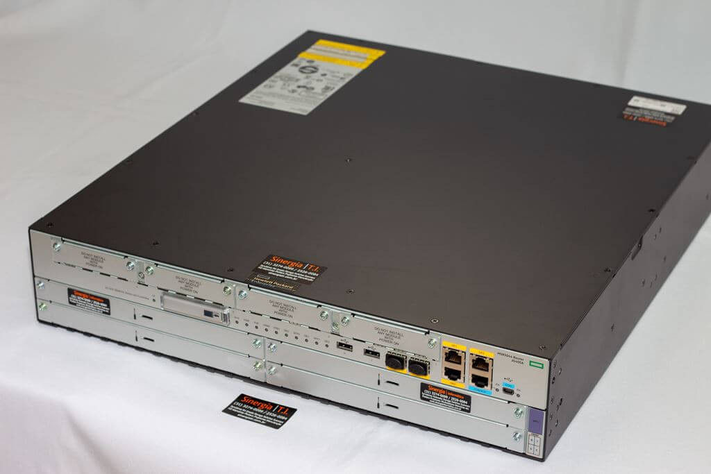 JG405A | HPE FlexNetwork MSR3044 Router - Roteador Profissional para ...
