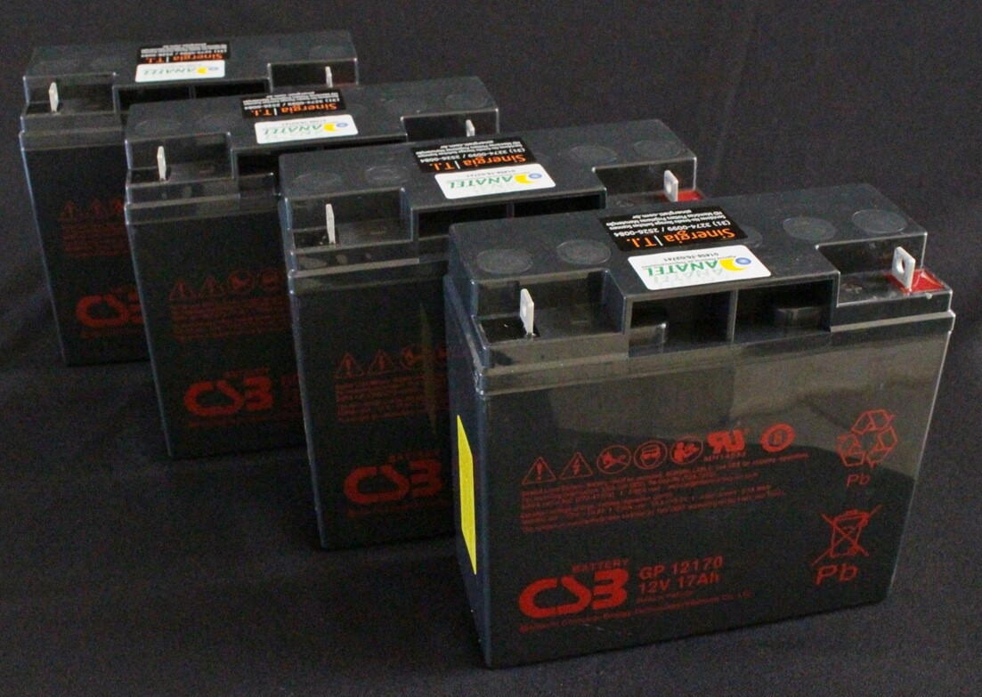 RBC55 | kit de baterias para manutenção em Nobreaks APC Smart UPS 3000 ...