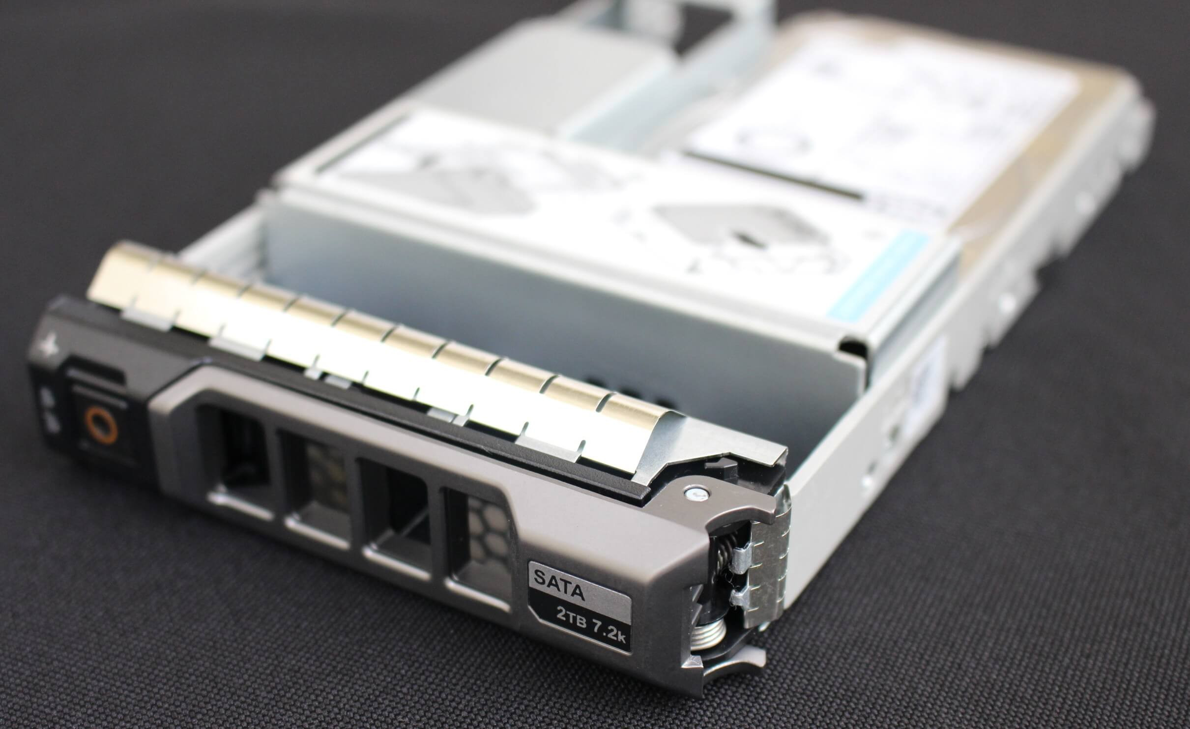 0VR92X | HD Dell 2TB SATA 6 Gbps 7.2K RPM SFF 2,5" Enterprise para ...