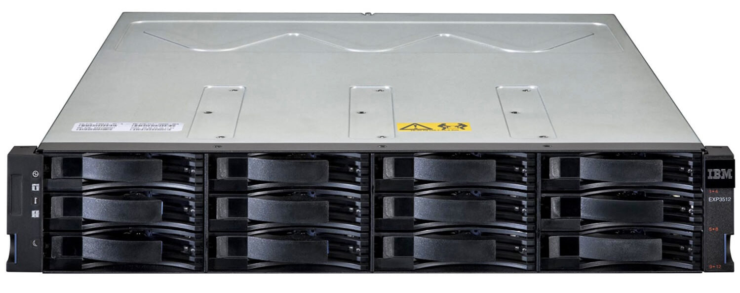 IBM System Storage DS3524 24 x 600GB SAS 10K - Seminovo